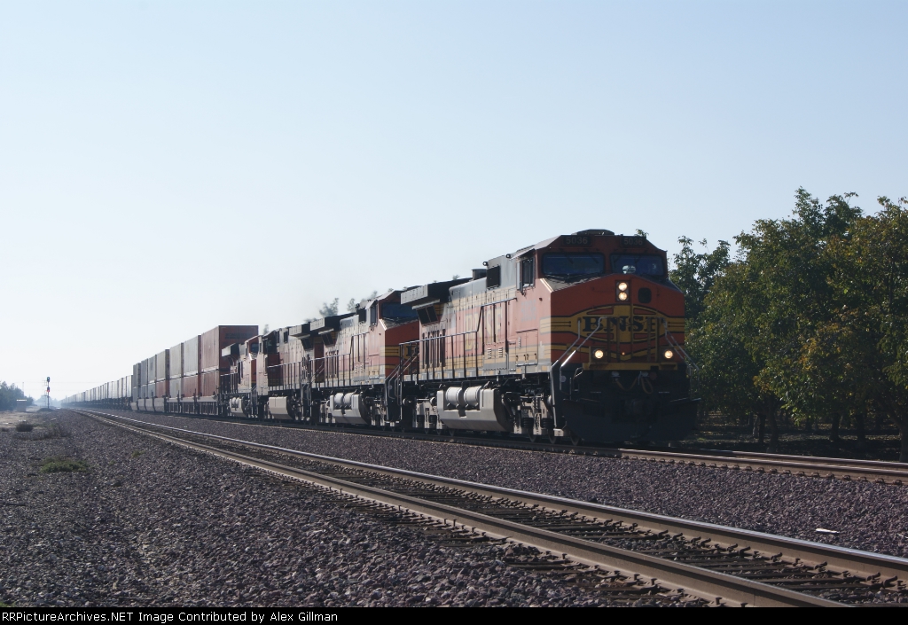 BNSF 5036 West